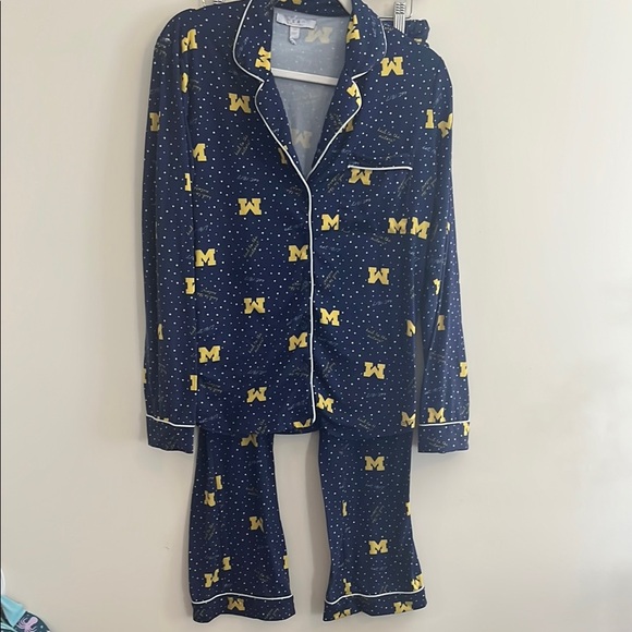Wear By Erin Andrews | Intimates & Sleepwear | Erin Andrews University ...